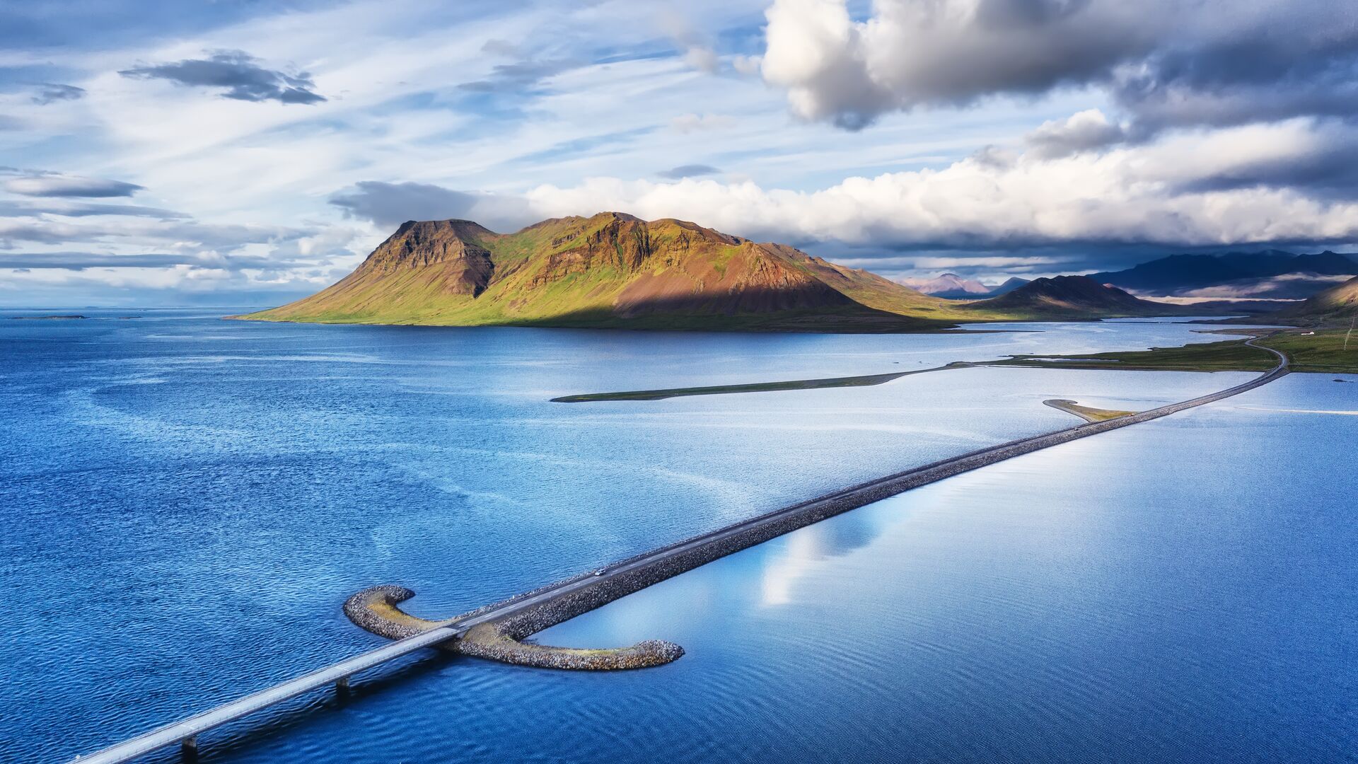 Iceland Self Drive Tour Packages 2026/2027 : Nordic Visitor