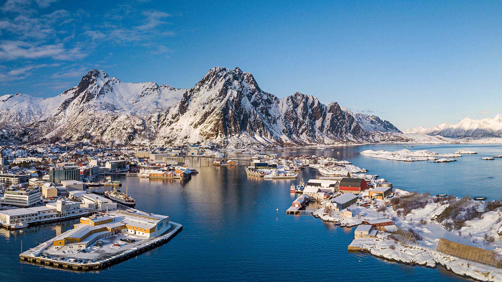 5 Day Partially Guided : Northern Lights in Lofoten & Tromsø : Nordic ...
